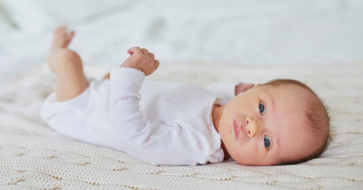 Newborn Scrunch 101: Everything You Need To Know - Rosy Moms